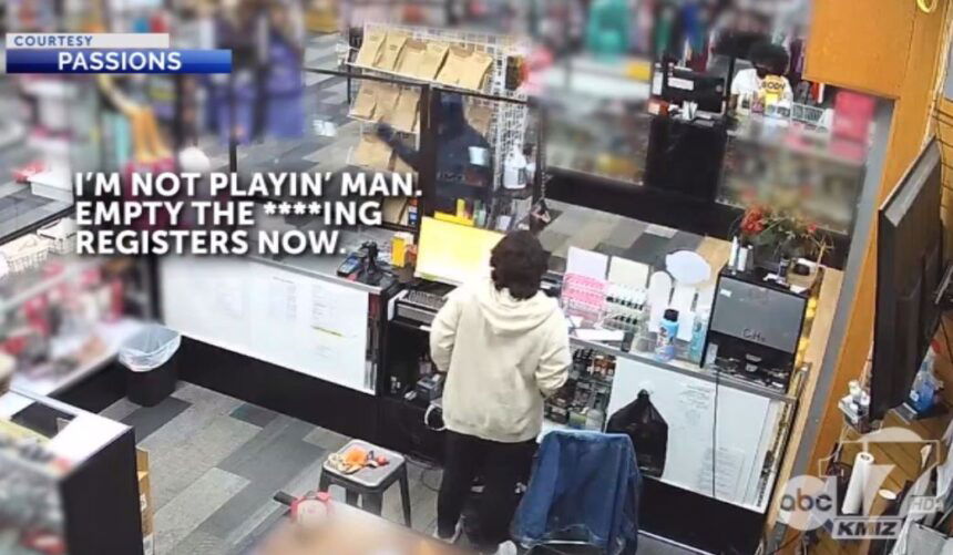 Video Shows Man Shoot Into Ceiling Thank Employee During Columbia